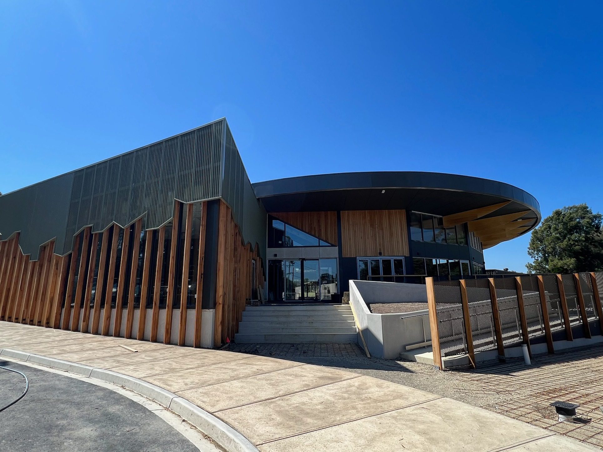 MORACK GOLF COURSE REDEVELOPMENT - Collie Town Planners PTY LTD ...